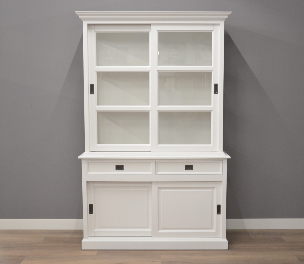 Witte buffetkast – winkelkast – vitrinekast 140 cm breed | Story ...