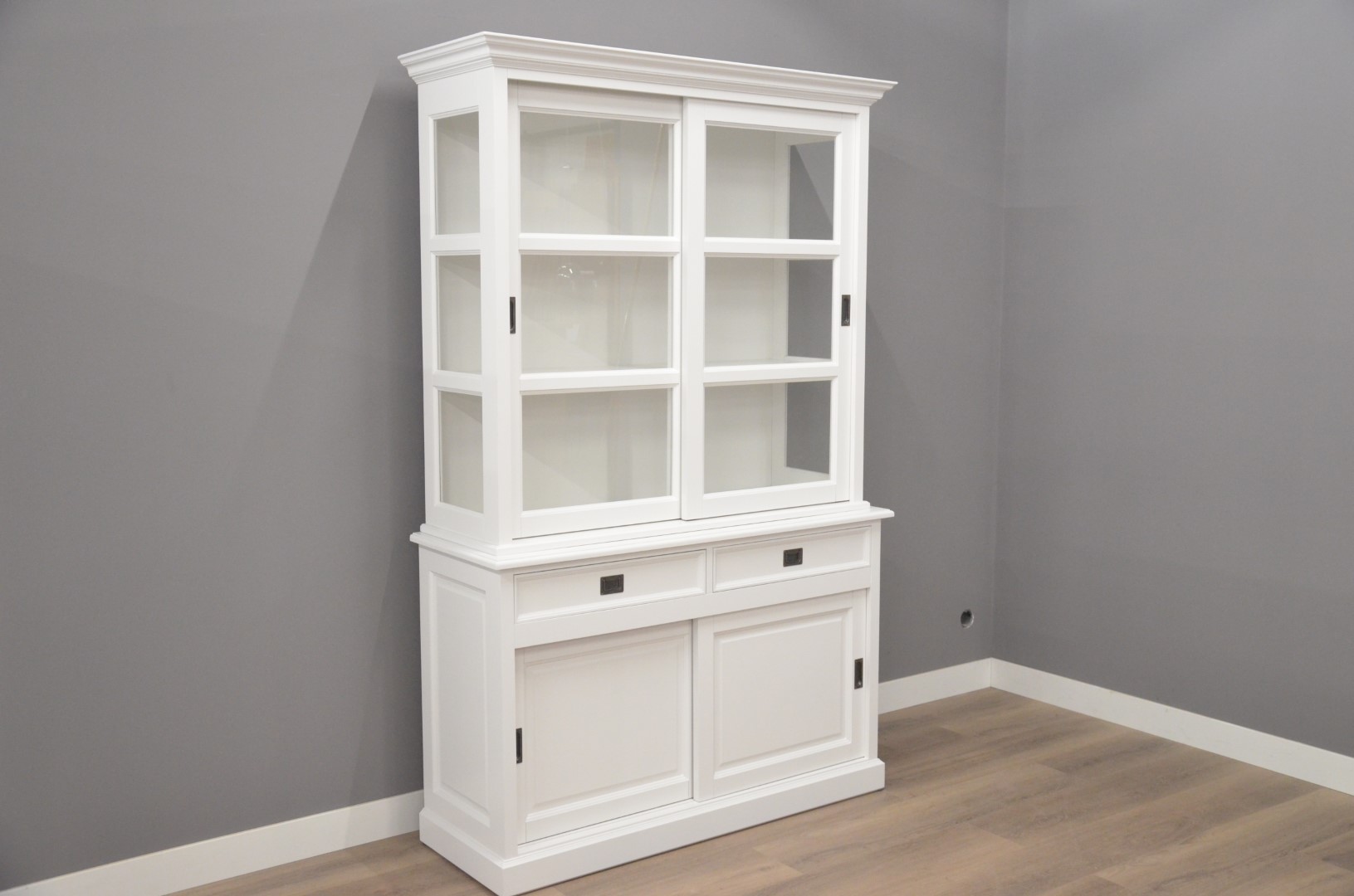 Witte buffetkast – winkelkast – vitrinekast 140 cm breed | Story ...